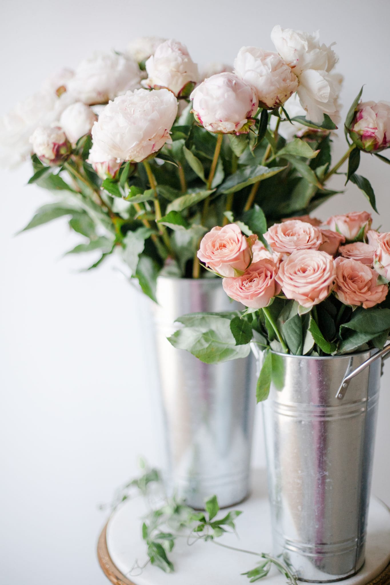 FLOWERS - THE ART OF DECORATING WITH FLOWERS - Dotnuance